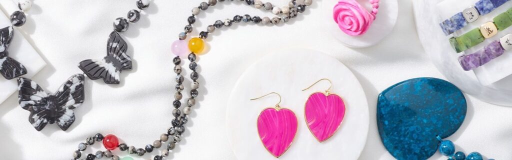 What Has Happened To Lola Rose Jewellery? Find Out Here! – WeTech Tricks